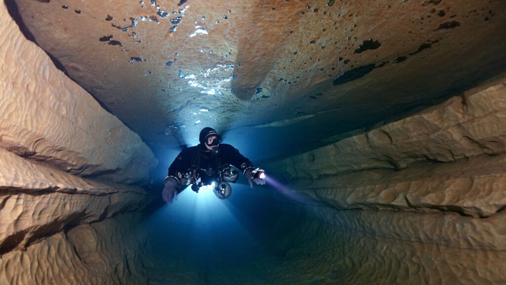Cave diving | Certification and what to see